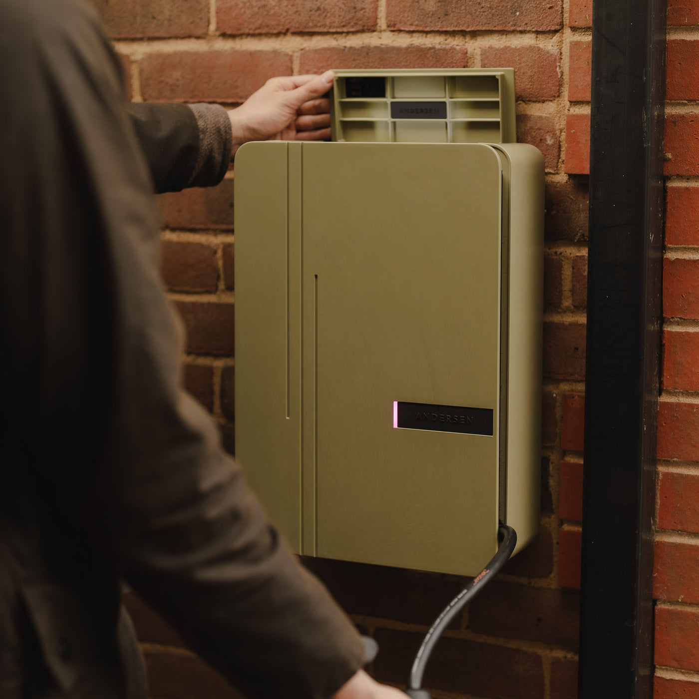 Benefits of a Hidden Charging Cable | Andersen EV